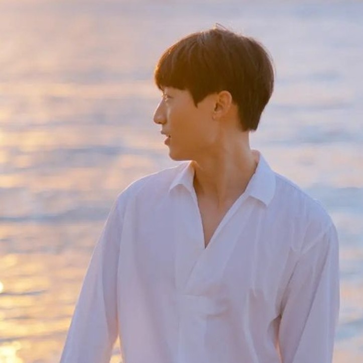 네이버 인플루언서: 또떠남의 홈